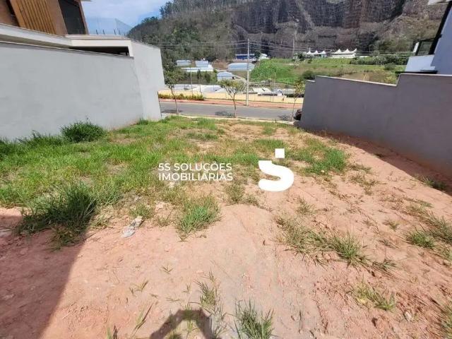 Terreno em Condomínio para Venda em Juiz de Fora/MG Salvaterra