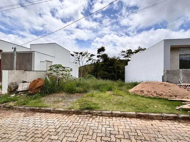 Terreno em Condomínio para Venda em Juiz de Fora/MG Salvaterra