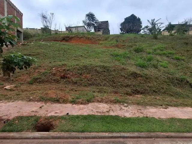 Terreno em Condomínio para Venda em Juiz de Fora/MG Salvaterra