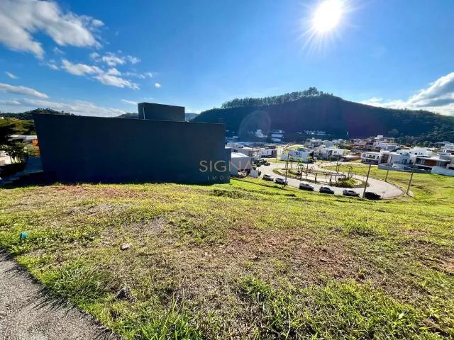 Terreno em Condomínio para Venda em Juiz de Fora/MG Salvaterra