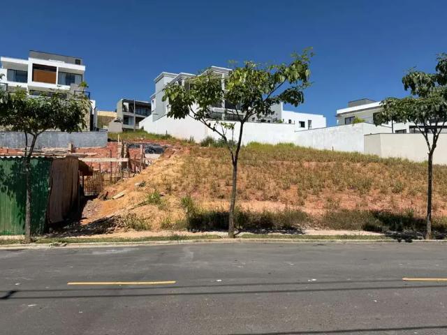 Terreno em Condomínio para Venda em Juiz de Fora/MG Salvaterra