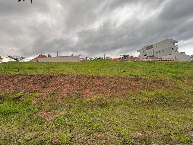 Terreno em Condomínio para Venda em Juiz de Fora/MG Salvaterra
