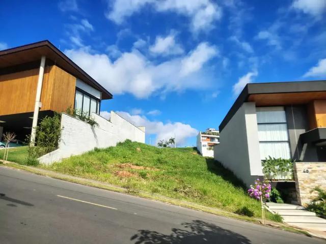 Terreno em Condomínio para Venda em Juiz de Fora/MG Salvaterra