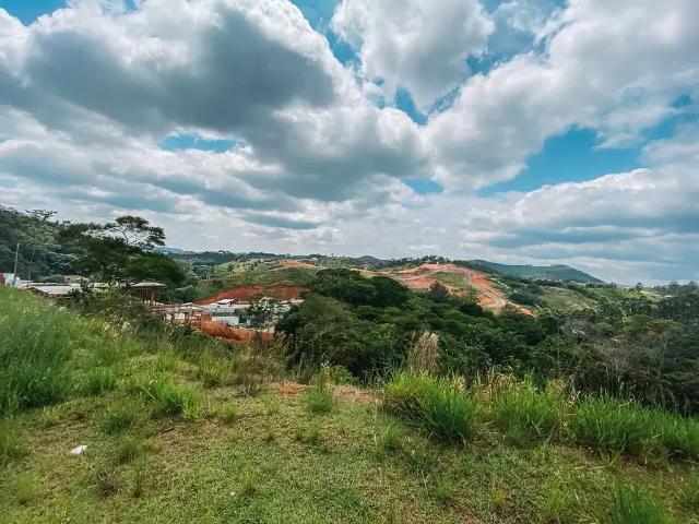 Terreno em Condomínio para Venda em Juiz de Fora/MG Salvaterra