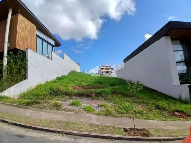 Terreno em Condomínio para Venda em Juiz de Fora/MG Salvaterra