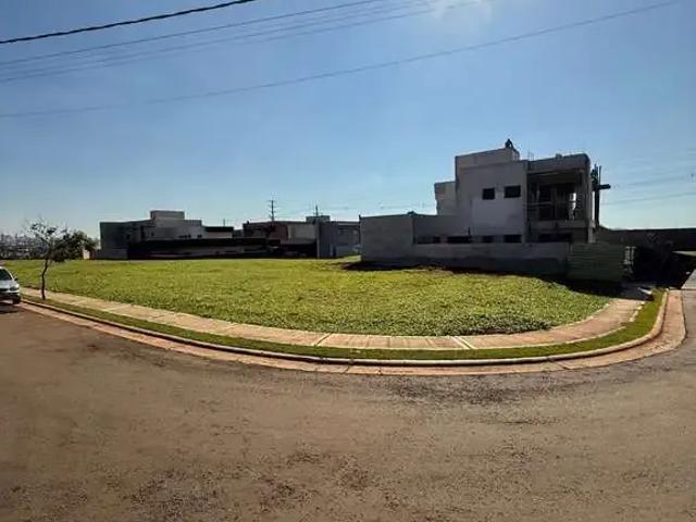 Terreno em Condomínio para Venda em Londrina/PR Marumbi