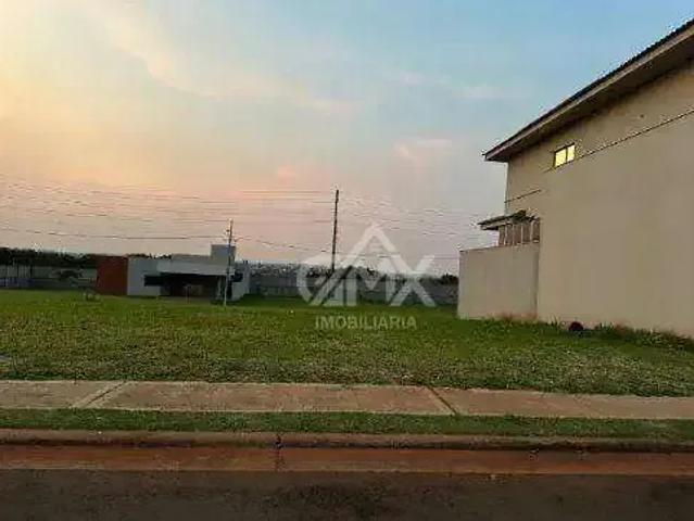 Terreno em Condomínio para Venda em Londrina/PR Marumbi