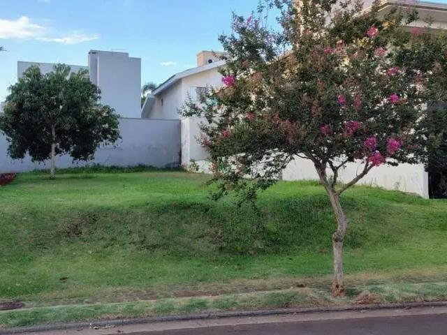 Terreno em Condomínio para Venda em Londrina/PR Condomínio Royal Forest