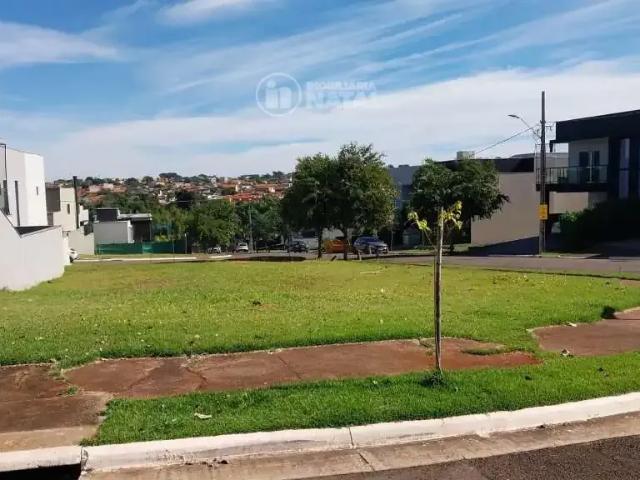 Terreno em Condomínio para Venda em Londrina/PR Conjunto Habitacional Alexandre Urbanas