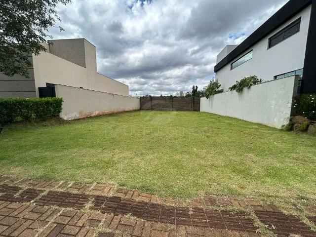 Terreno em Condomínio para Venda em Londrina/PR Conjunto Residencial Vivendas do Arvoredo