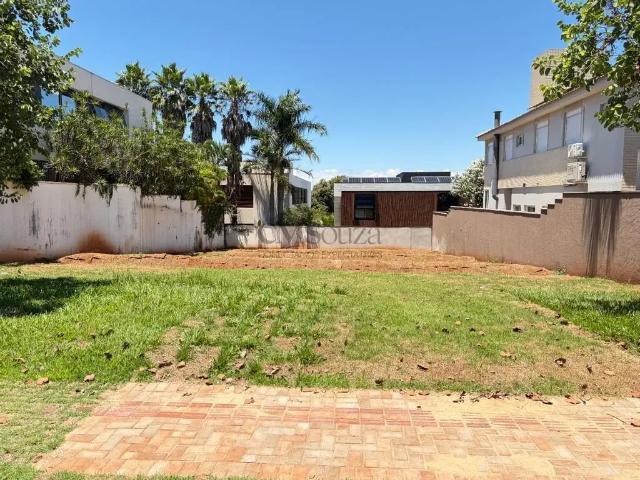 Terreno em Condomínio para Venda em Londrina/PR Conjunto Residencial Vivendas do Arvoredo