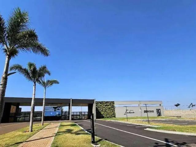Terreno em Condomínio para Venda em Londrina/PR Jardim da Luz