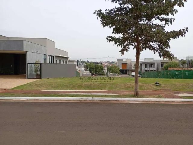 Terreno em Condomínio para Venda em Londrina/PR Parque Tauá