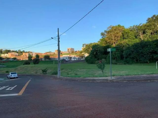 Terreno em Condomínio para Venda em Londrina/PR Parque Leblon