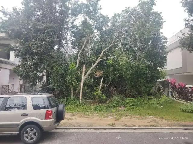 Terreno em Condomínio para Venda em Manaus/AM Ponta Negra