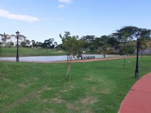 Terreno em Condomínio para Venda em Macaé/RJ Imboassica
