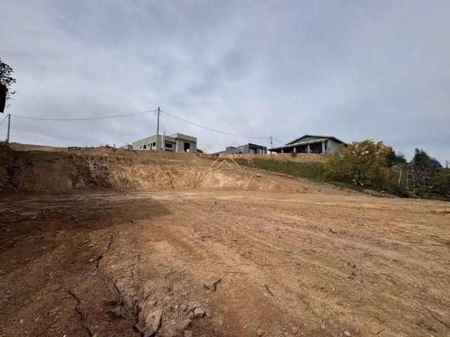 Terreno em Condomínio para Venda em Mairinque/SP Dona Catarina