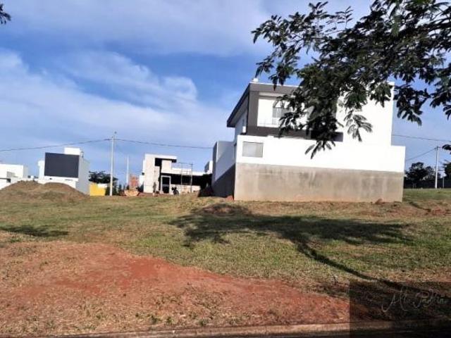 Terreno em Condomínio para Venda em Marília, Condomínio Village Damha