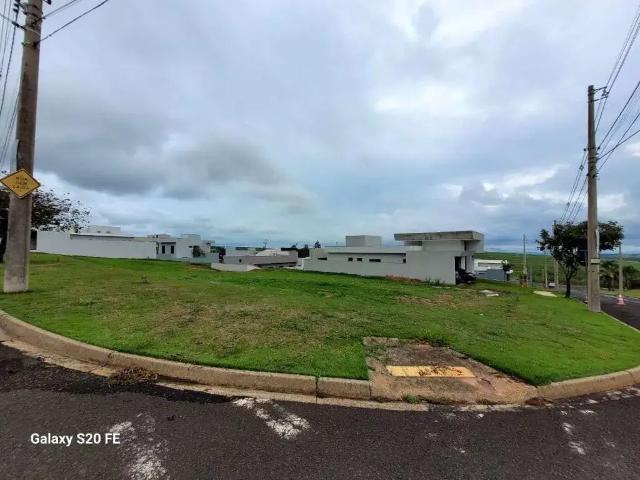 Terreno em Condomínio para Venda em Marília/SP Residencial Verana Parque Alvorada