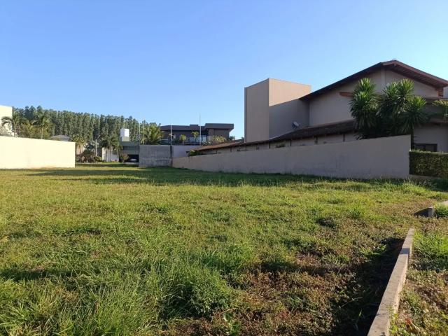 Terreno em Condomínio para Venda em Mirassol/SP Golden Park Residence