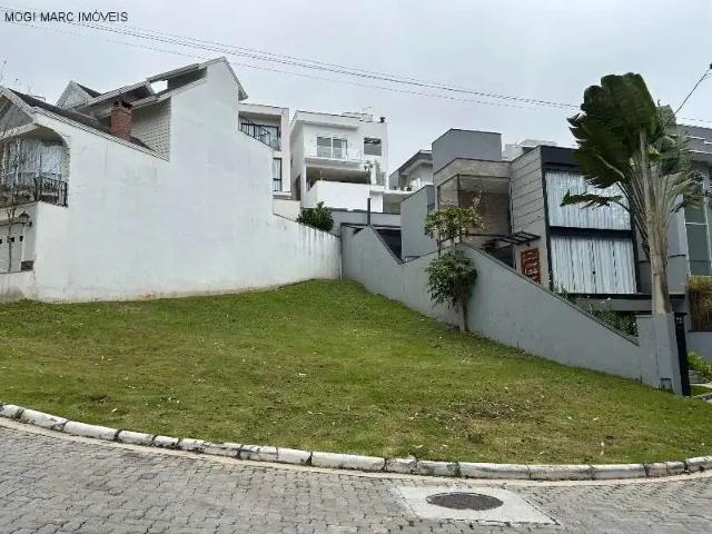 Terreno em Condomínio para Venda em Mogi das Cruzes/SP Condomínio Mosaico Da Serra