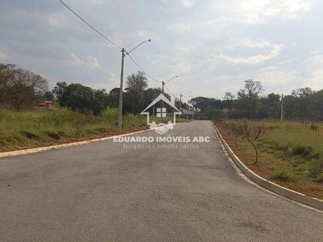 Terreno em Condomínio para Venda em Mogi