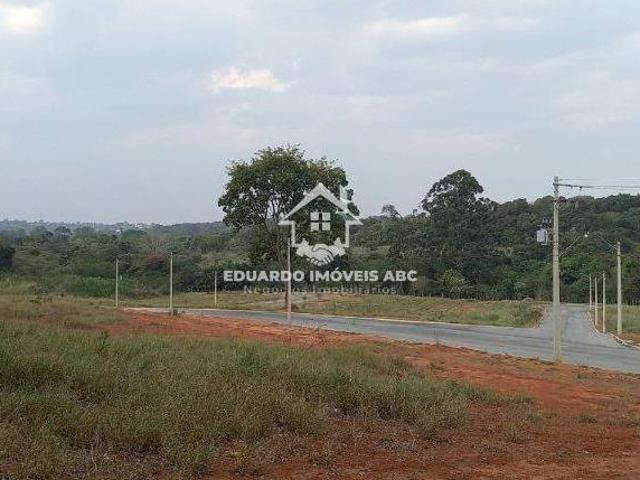 Terreno em Condomínio para Venda em Mogi, 300 m
