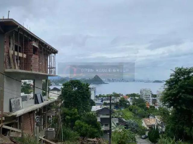 Terreno em Condomínio para Venda em Niterói/RJ Charitas