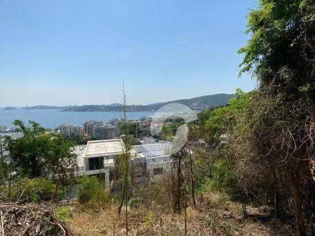 Terreno em Condomínio para Venda em Niterói/RJ Charitas
