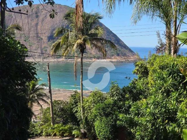 Terreno em Condomínio para Venda em Niterói/RJ Itacoatiara
