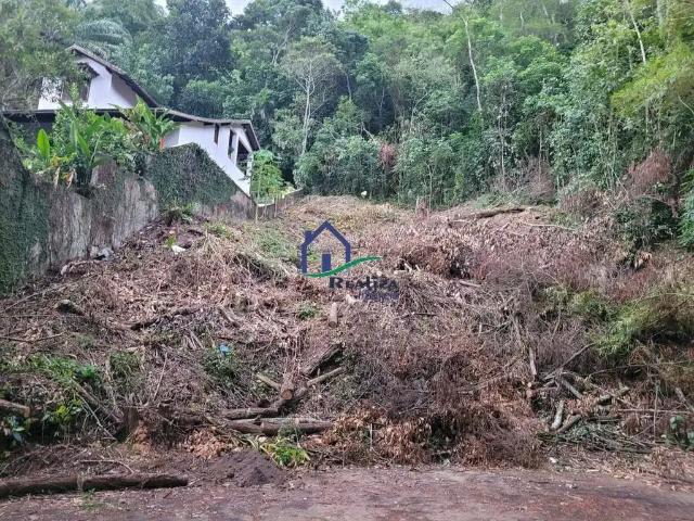 Terreno em Condomínio para Venda em Niterói/RJ Itaipu