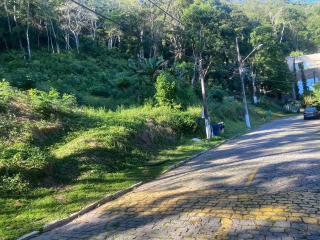 Terreno em Condomínio para Venda em Niterói/RJ Itaipu