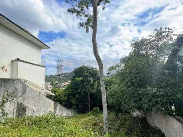 Terreno em Condomínio para Venda em Niterói/RJ Maria Paula