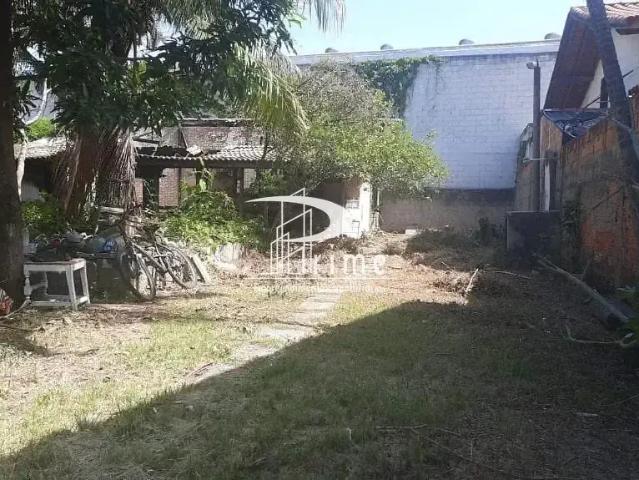 Terreno em Condomínio para Venda em Niterói/RJ Piratininga