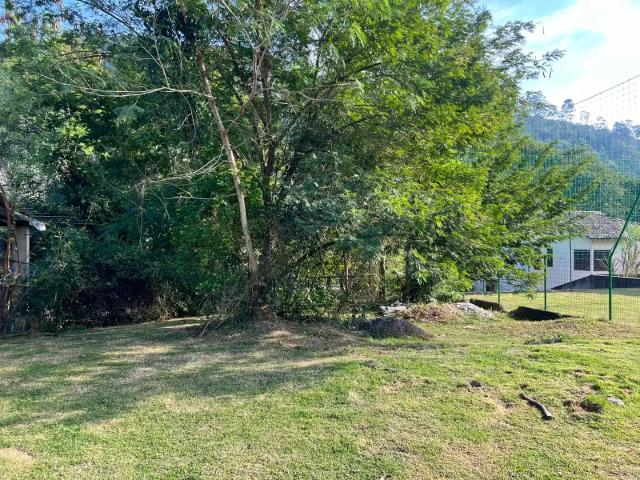 Terreno em Condomínio para Venda em Niterói/RJ Rio do Ouro
