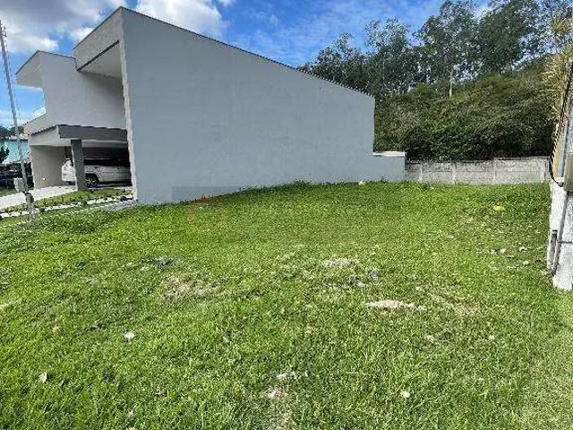 Terreno em Condomínio para Venda em Niterói/RJ Rio do Ouro