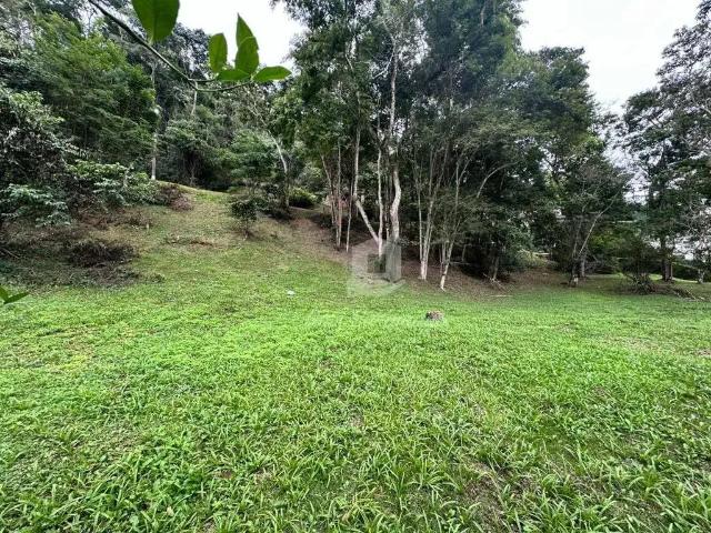 Terreno em Condomínio para Venda em Niterói/RJ Rio do Ouro