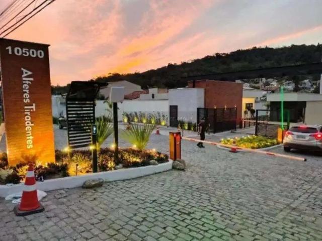 Terreno em Condomínio para Venda em Niterói/RJ Várzea das Moças