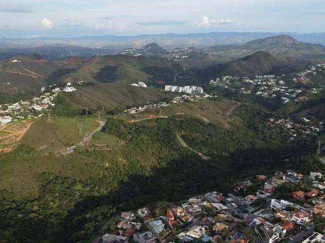 Terreno em Condomínio para Venda em Nova Lima/MG Vila Castela