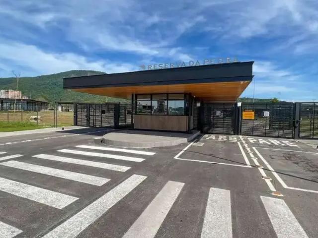Terreno em Condomínio para Venda em Palhoça/SC Pedra Branca