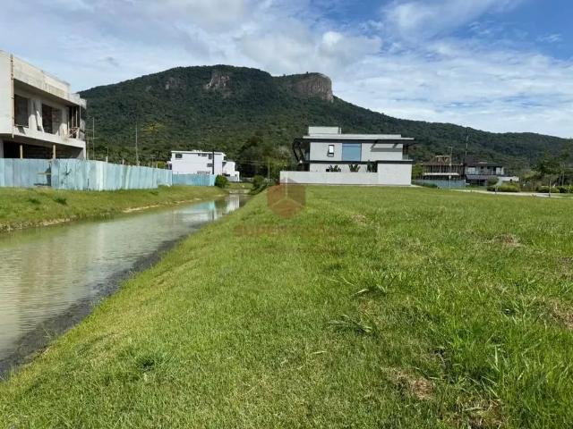 Terreno em Condomínio para Venda em Palhoça/SC Pedra Branca