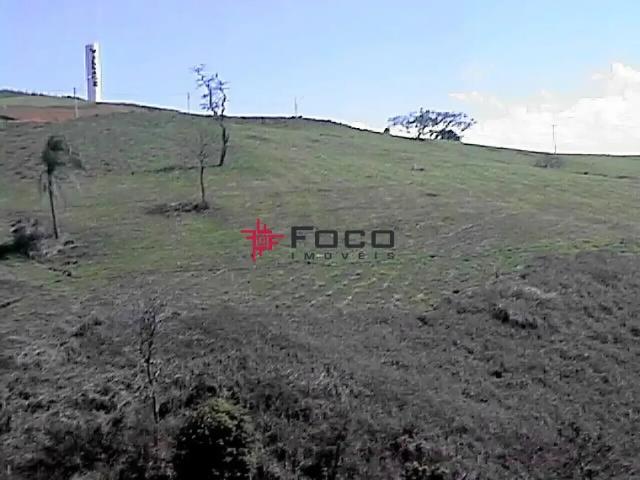 Terreno em Condomínio para Venda em Paraibuna/SP Colinas Paraibuna