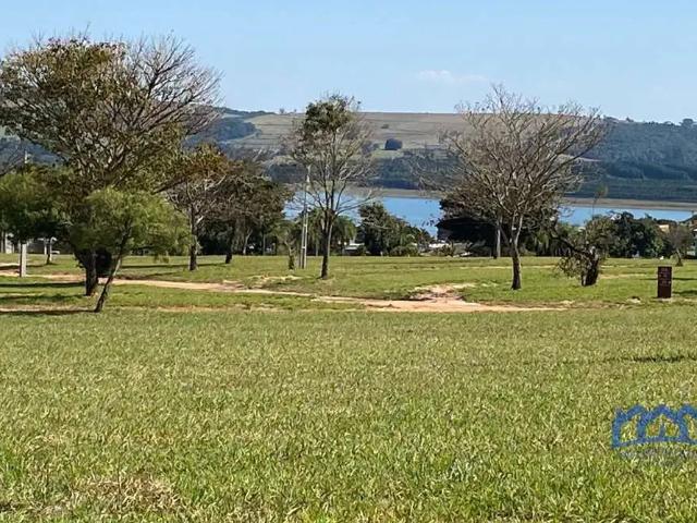 Terreno em Condomínio para Venda em Paranapanema/SP Terras de Jurumirim