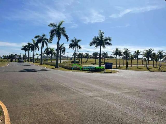 Terreno em Condomínio para Venda em Paranapanema/SP Centro