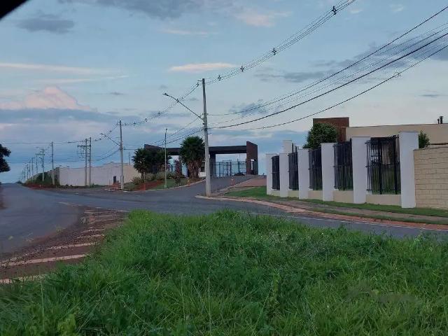 Terreno em Condomínio para Venda em Paulínia/SP Betel