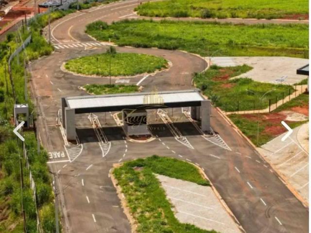 Terreno em Condomínio para Venda em Paulínia/SP Jardim Fortaleza