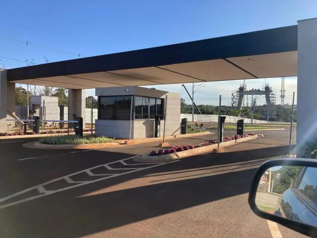 Terreno em Condomínio para Venda em Paulínia/SP Jardim Fortaleza