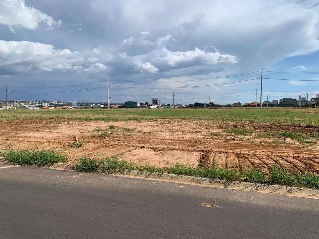 Terreno em Condomínio para Venda em Paulínia/SP Jardim Flamboyant