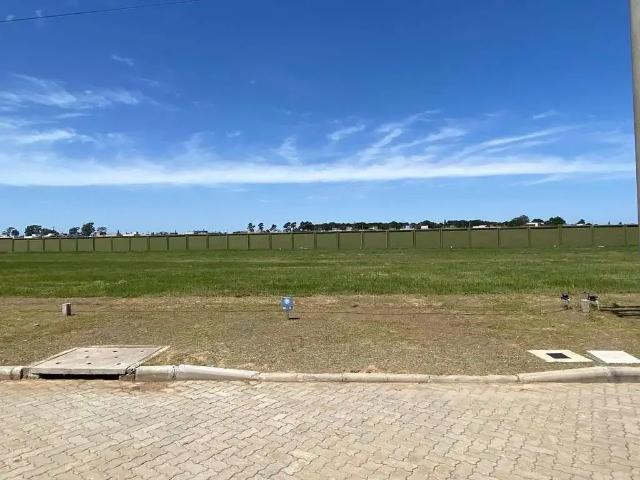 Terreno em Condomínio para Venda em Pelotas/RS Laranjal