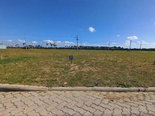 Terreno em Condomínio para Venda em Pelotas/RS Laranjal